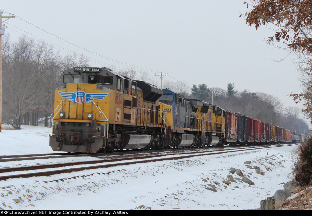 UP 8584 CSX 210 UP 5154